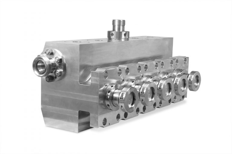 4.5" 2500HP Quintaplex Fluid End - Spectra Services